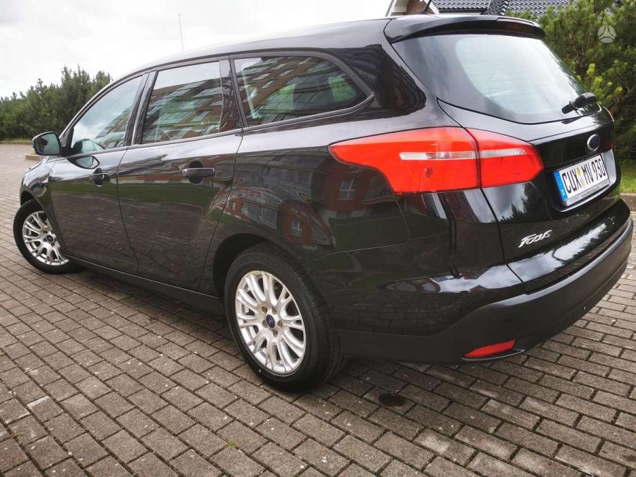 Grey Ford Focus 2015 in Klaipeda, with an engine capacity of 1.50 L and mileage of 167 thousand km for 4890 €, photo 5 on AUTOMOTO.COM.LV