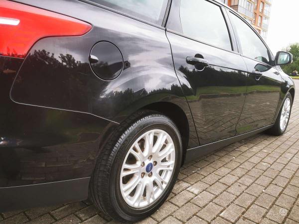 Pelēks Ford Focus 2015 Klaipėda, ar dzinēja tilpumu 1.50 L un nobraukumu 167 tūkst. km par 4890 €, foto 10 vietnē AUTOMOTO.COM.LV