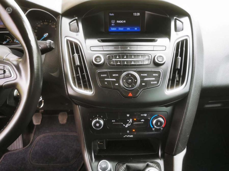 Grey Ford Focus 2015 in Klaipeda, with an engine capacity of 1.50 L and mileage of 167 thousand km for 4890 €, photo 29 on AUTOMOTO.COM.LV