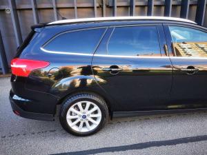 Pelēks Ford Focus 2015 Klaipėda, ar dzinēja tilpumu 1.00 L un nobraukumu 139 tūkst. km par 4750 €, foto 14 vietnē AUTOMOTO.COM.LV