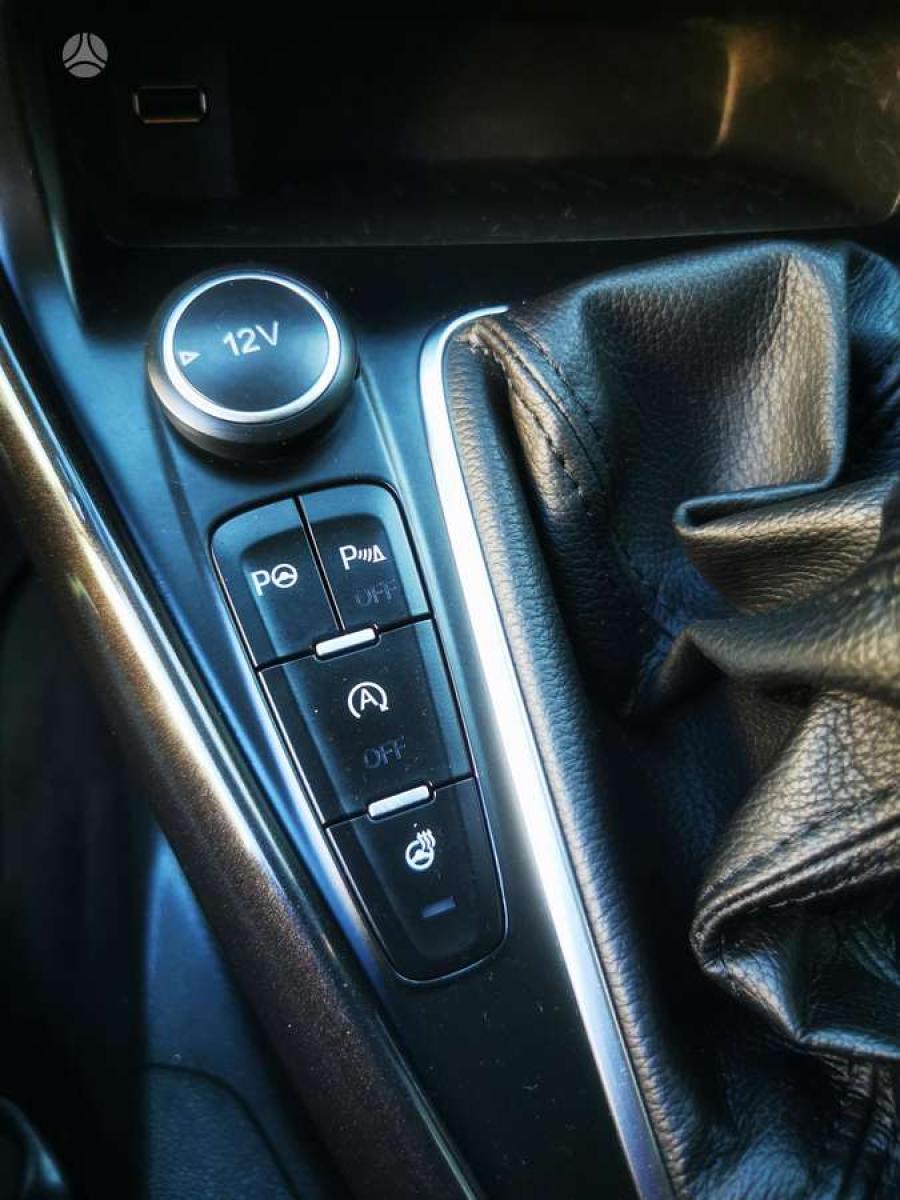 Pelēks Ford Focus 2015 Klaipėda, ar dzinēja tilpumu 1.00 L un nobraukumu 139 tūkst. km par 4750 €, foto 26 vietnē AUTOMOTO.COM.LV