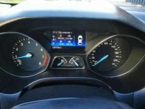 Pelēks Ford Focus 2015 Klaipėda, ar dzinēja tilpumu 1.00 L un nobraukumu 139 tūkst. km par 4750 €, foto 29 vietnē AUTOMOTO.COM.LV