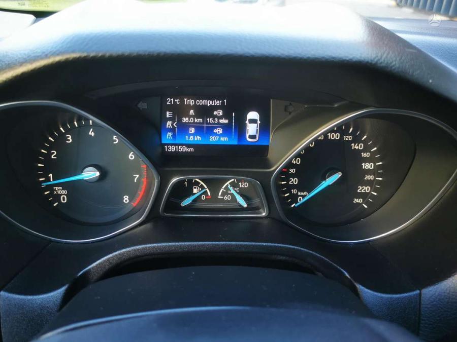 Pelēks Ford Focus 2015 Klaipėda, ar dzinēja tilpumu 1.00 L un nobraukumu 139 tūkst. km par 4750 €, foto 29 vietnē AUTOMOTO.COM.LV