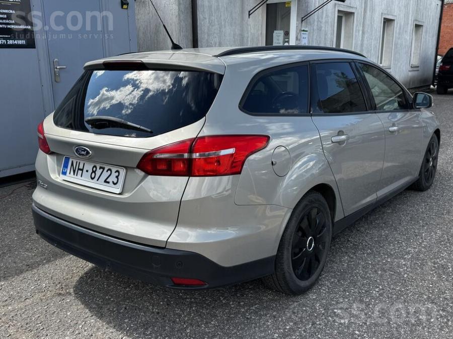 Pelēks Ford Focus 2015 Daugavpils, ar dzinēja tilpumu 1.60 L un nobraukumu 0 tūkst. km par 4500 €, foto 7 vietnē AUTOMOTO.COM.LV