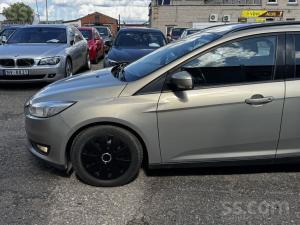 Pelēks Ford Focus 2015 Daugavpils, ar dzinēja tilpumu 1.60 L un nobraukumu 0 tūkst. km par 4500 €, foto 8 vietnē AUTOMOTO.COM.LV