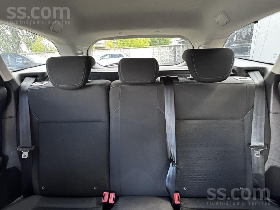 Pelēks Ford Focus 2015 Daugavpils, ar dzinēja tilpumu 1.60 L un nobraukumu 0 tūkst. km par 4500 €, foto 25 vietnē AUTOMOTO.COM.LV