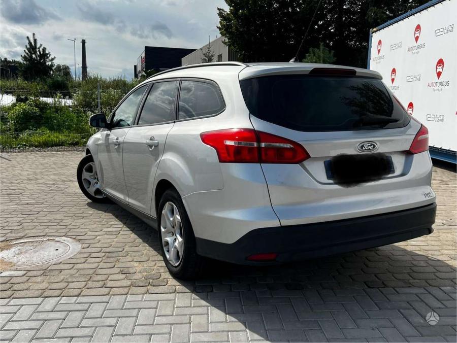 Grey Ford Focus 2015 in Taurage, with an engine capacity of 1.56 L and mileage of 211 thousand km for 3250 €, photo 5 on AUTOMOTO.COM.LV