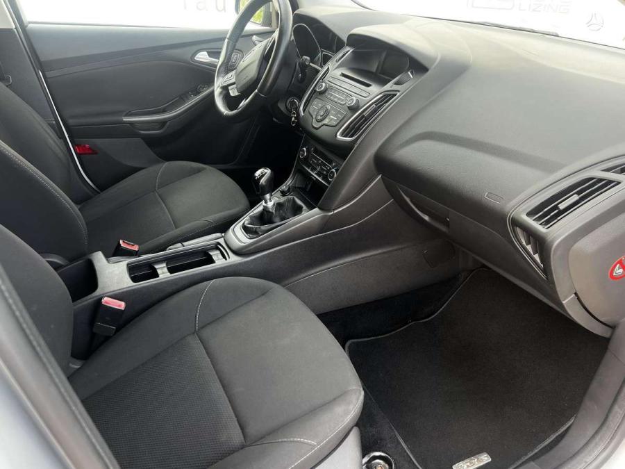 Grey Ford Focus 2015 in Taurage, with an engine capacity of 1.56 L and mileage of 211 thousand km for 3250 €, photo 8 on AUTOMOTO.COM.LV