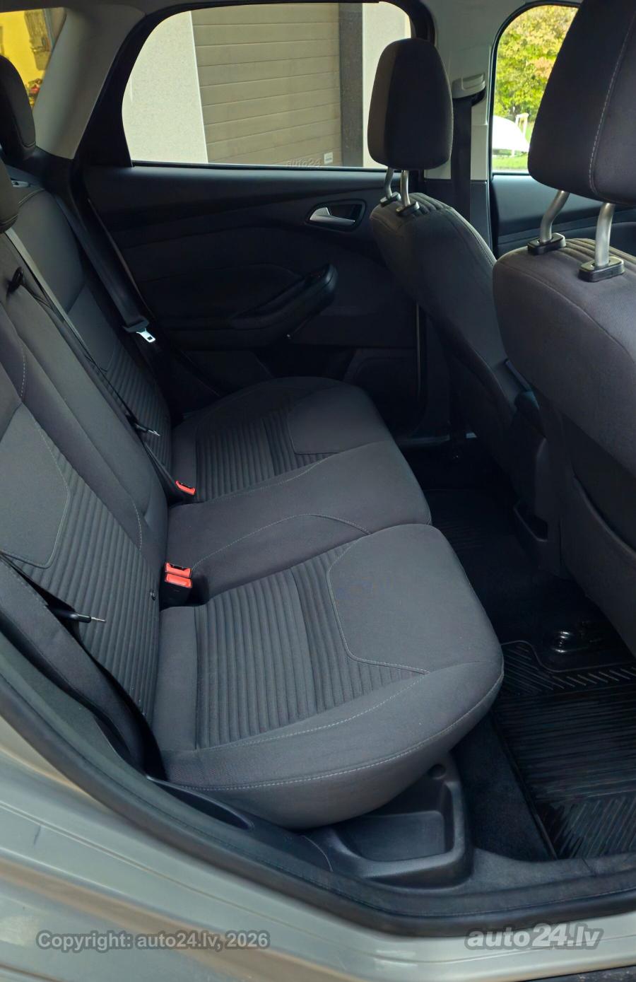 Grey Ford Focus 2015 in Tartu, with an engine capacity of 1.00 L and mileage of 178 thousand km for 6650 €, photo 13 on AUTOMOTO.COM.LV