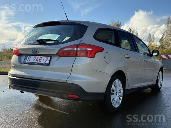 Pelēks Ford Focus 2015 Liepāja, ar dzinēja tilpumu 1.60 L un nobraukumu 255 tūkst. km par 4600 €, foto 3 vietnē AUTOMOTO.COM.LV