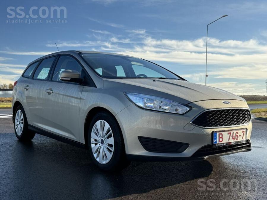 Pelēks Ford Focus 2015 Liepāja, ar dzinēja tilpumu 1.60 L un nobraukumu 255 tūkst. km par 4600 €, foto 4 vietnē AUTOMOTO.COM.LV