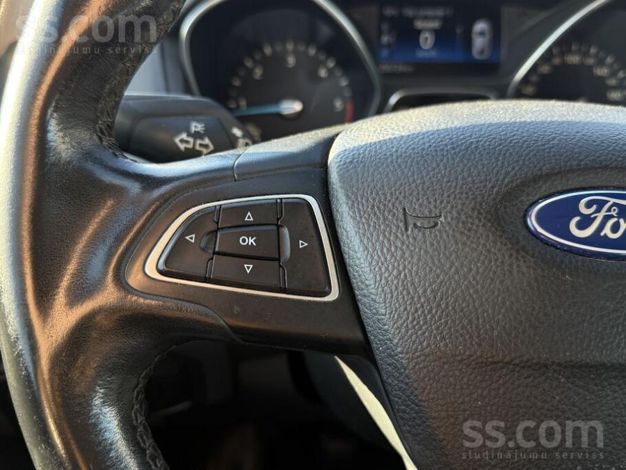Pelēks Ford Focus 2015 Liepāja, ar dzinēja tilpumu 1.60 L un nobraukumu 255 tūkst. km par 4600 €, foto 18 vietnē AUTOMOTO.COM.LV