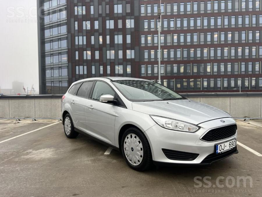 Grey Ford Focus 2016 in Riga, with an engine capacity of 1.50 L and mileage of 232 thousand km for 4700 €, photo 1 on AUTOMOTO.COM.LV