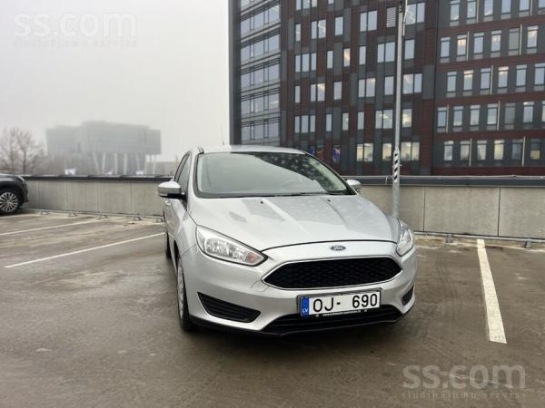 Pelēks Ford Focus 2016 Rīga, ar dzinēja tilpumu 1.50 L un nobraukumu 232 tūkst. km par 4700 €, foto 2 vietnē AUTOMOTO.COM.LV