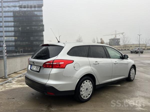 Pelēks Ford Focus 2016 Rīga, ar dzinēja tilpumu 1.50 L un nobraukumu 232 tūkst. km par 4700 €, foto 4 vietnē AUTOMOTO.COM.LV