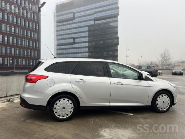 Pelēks Ford Focus 2016 Rīga, ar dzinēja tilpumu 1.50 L un nobraukumu 232 tūkst. km par 4700 €, foto 5 vietnē AUTOMOTO.COM.LV