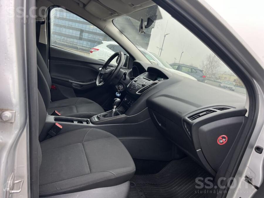 Grey Ford Focus 2016 in Riga, with an engine capacity of 1.50 L and mileage of 232 thousand km for 4700 €, photo 10 on AUTOMOTO.COM.LV
