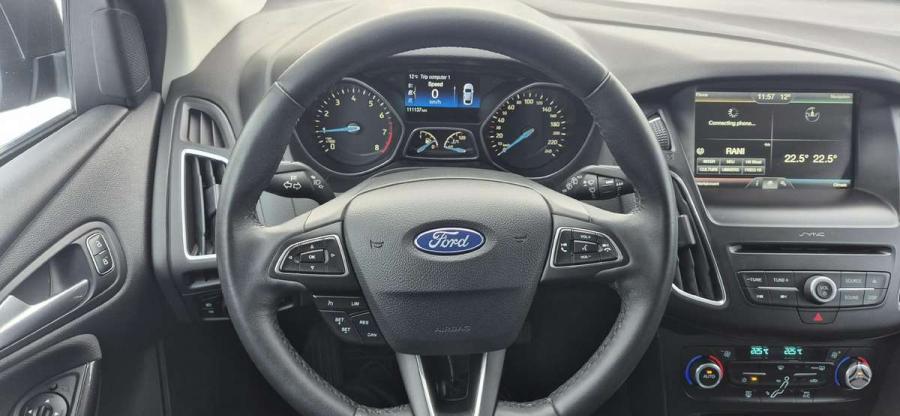 Pelēks Ford Focus 2016 Tauragė, ar dzinēja tilpumu 1.00 L un nobraukumu 101 tūkst. km par 4500 €, foto 18 vietnē AUTOMOTO.COM.LV