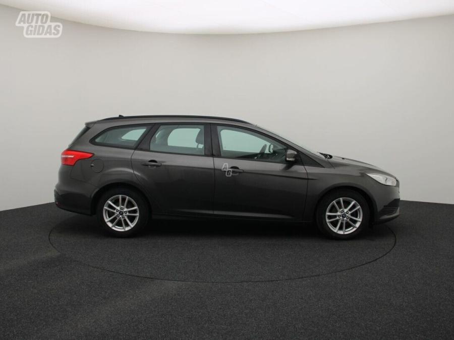 Grey Ford Focus 2016 in Vilnius, with an engine capacity of 1.50 L and mileage of 179 thousand km for 6799 €, photo 9 on AUTOMOTO.COM.LV