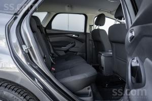 Pelēks Ford Focus 2016 Rīga, ar dzinēja tilpumu 1.00 L un nobraukumu 168 tūkst. km par 5750 €, foto 13 vietnē AUTOMOTO.COM.LV