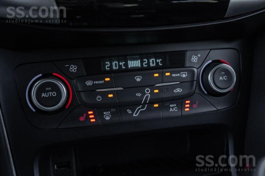 Pelēks Ford Focus 2016 Rīga, ar dzinēja tilpumu 1.00 L un nobraukumu 168 tūkst. km par 5750 €, foto 23 vietnē AUTOMOTO.COM.LV