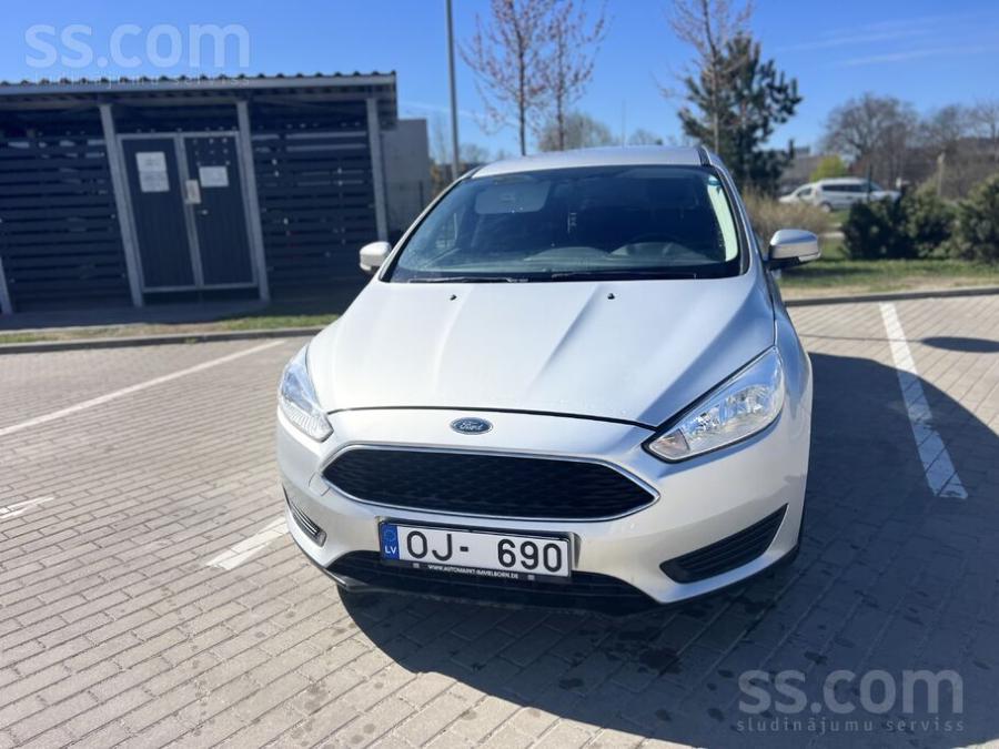 Grey Ford Focus 2016 in Riga, with an engine capacity of 1.50 L and mileage of 232 thousand km for 3999 €, photo 12 on AUTOMOTO.COM.LV