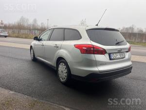 Pelēks Ford Focus 2016 Rīga, ar dzinēja tilpumu 1.50 L un nobraukumu 232 tūkst. km par 4500 €, foto 10 vietnē AUTOMOTO.COM.LV