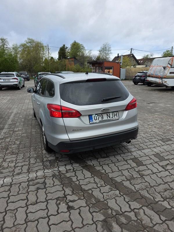 Grey Ford Focus 2016 in Tallinn, with an engine capacity of 0.11 L and mileage of 309 thousand km for 5900 €, photo 3 on AUTOMOTO.COM.LV