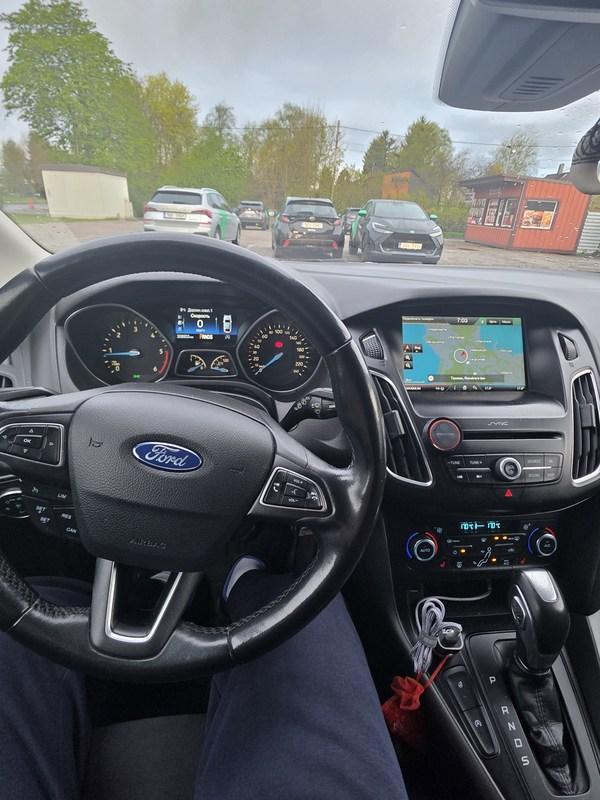 Grey Ford Focus 2016 in Tallinn, with an engine capacity of 0.11 L and mileage of 309 thousand km for 5900 €, photo 5 on AUTOMOTO.COM.LV