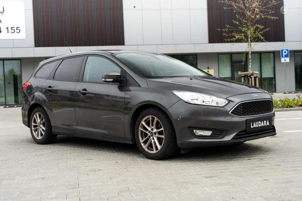 Grey Ford Focus 2016 in Vilnius, with an engine capacity of 1.56 L and mileage of 202 thousand km for 4950 €, photo 8 on AUTOMOTO.COM.LV