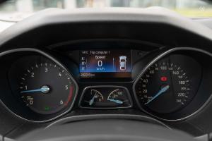 Grey Ford Focus 2016 in Vilnius, with an engine capacity of 1.56 L and mileage of 202 thousand km for 4950 €, photo 18 on AUTOMOTO.COM.LV