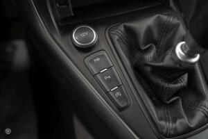 Grey Ford Focus 2016 in Vilnius, with an engine capacity of 1.56 L and mileage of 202 thousand km for 4950 €, photo 24 on AUTOMOTO.COM.LV