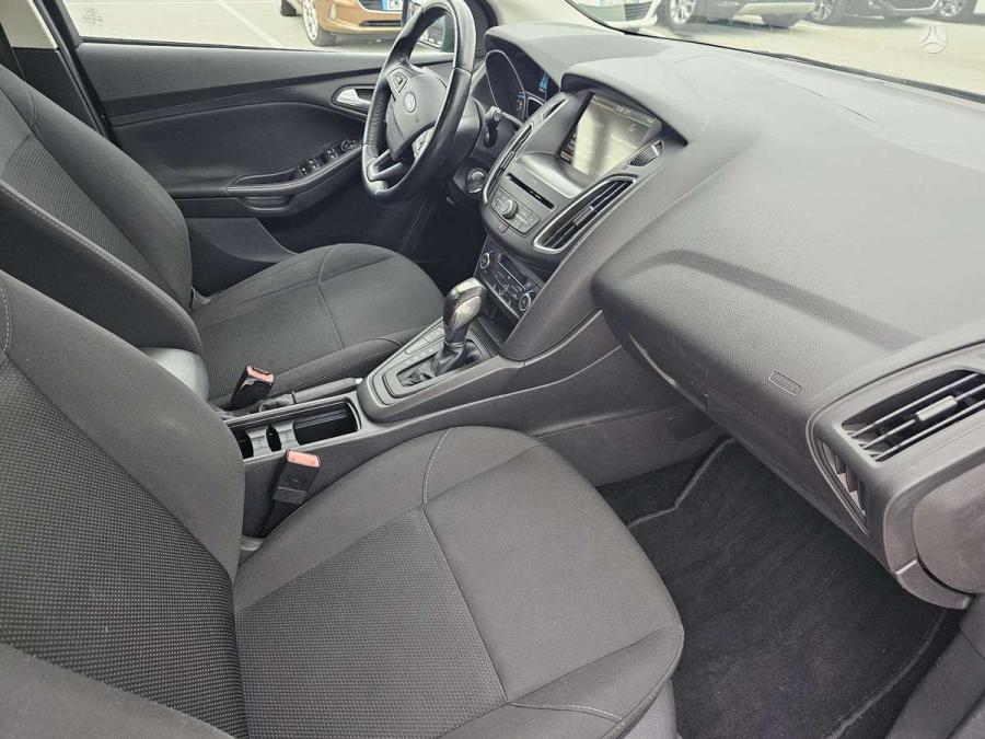 Pelēks Ford Focus 2016 Tauragė, ar dzinēja tilpumu 1.50 L un nobraukumu 276 tūkst. km par 4200 €, foto 10 vietnē AUTOMOTO.COM.LV