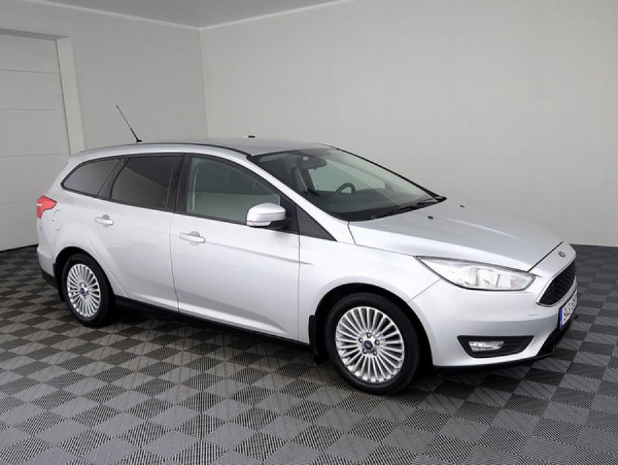 Pelēks Ford Focus 2016 Tallina, ar dzinēja tilpumu 1.00 L un nobraukumu 179 tūkst. km par 3799 €, foto 1 vietnē AUTOMOTO.COM.LV
