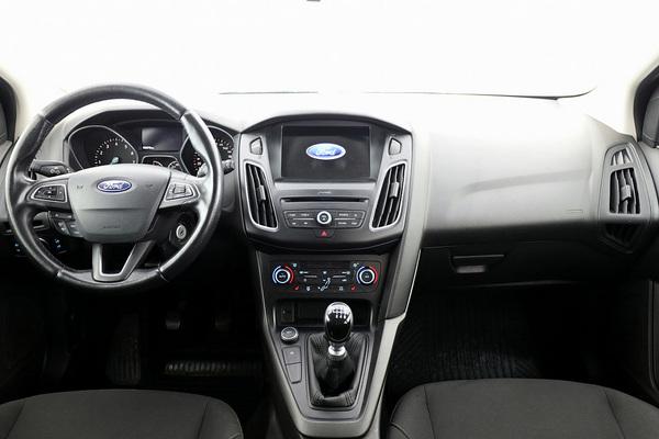 Grey Ford Focus 2016 in Tallinn, with an engine capacity of 1.00 L and mileage of 179 thousand km for 3799 €, photo 5 on AUTOMOTO.COM.LV