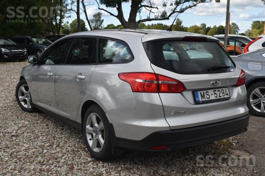 Pelēks Ford Focus 2016 Kuldīga, ar dzinēja tilpumu 1.50 L un nobraukumu 0 tūkst. km par 3800 €, foto 4 vietnē AUTOMOTO.COM.LV