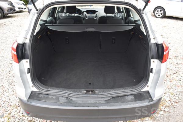 Pelēks Ford Focus 2016 Kuldīga, ar dzinēja tilpumu 1.50 L un nobraukumu 0 tūkst. km par 3800 €, foto 6 vietnē AUTOMOTO.COM.LV