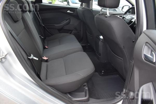 Pelēks Ford Focus 2016 Kuldīga, ar dzinēja tilpumu 1.50 L un nobraukumu 0 tūkst. km par 3800 €, foto 9 vietnē AUTOMOTO.COM.LV