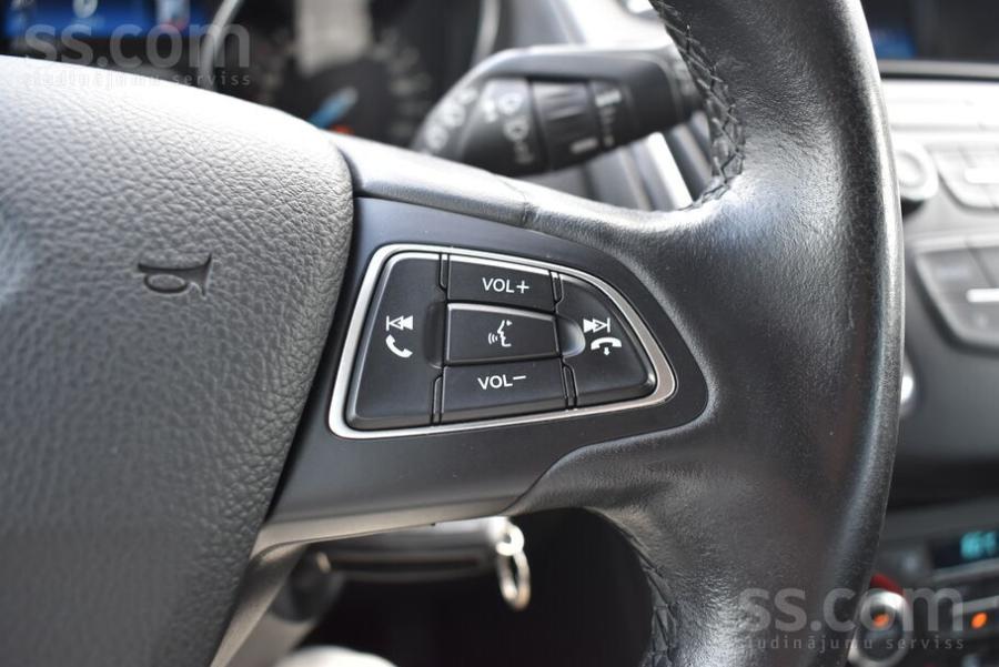 Pelēks Ford Focus 2016 Kuldīga, ar dzinēja tilpumu 1.50 L un nobraukumu 0 tūkst. km par 3800 €, foto 15 vietnē AUTOMOTO.COM.LV