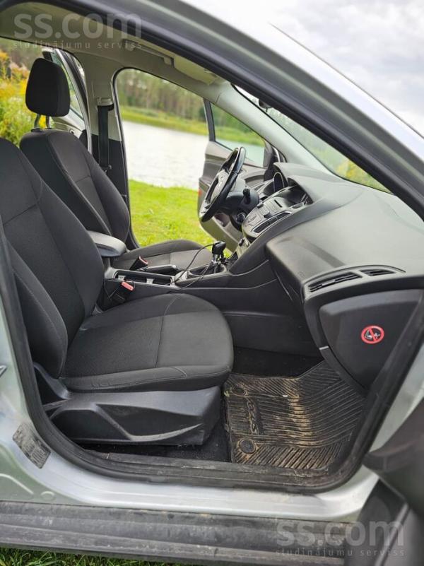 Grey Ford Focus 2016 in Riga, with an engine capacity of 1.50 L and mileage of 250 thousand km for 4900 €, photo 9 on AUTOMOTO.COM.LV