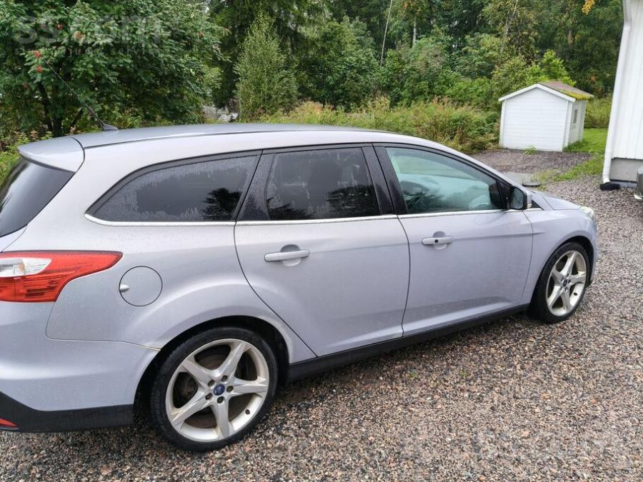 Grey Ford Focus 2016 in Bauska, with an engine capacity of 2.00 L and mileage of 0 thousand km for 3800 €, photo 4 on AUTOMOTO.COM.LV