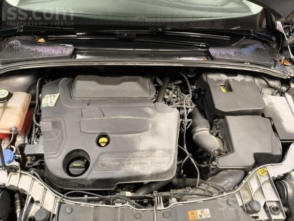 Grey Ford Focus 2016 in Bauska, with an engine capacity of 2.00 L and mileage of 0 thousand km for 3800 €, photo 6 on AUTOMOTO.COM.LV