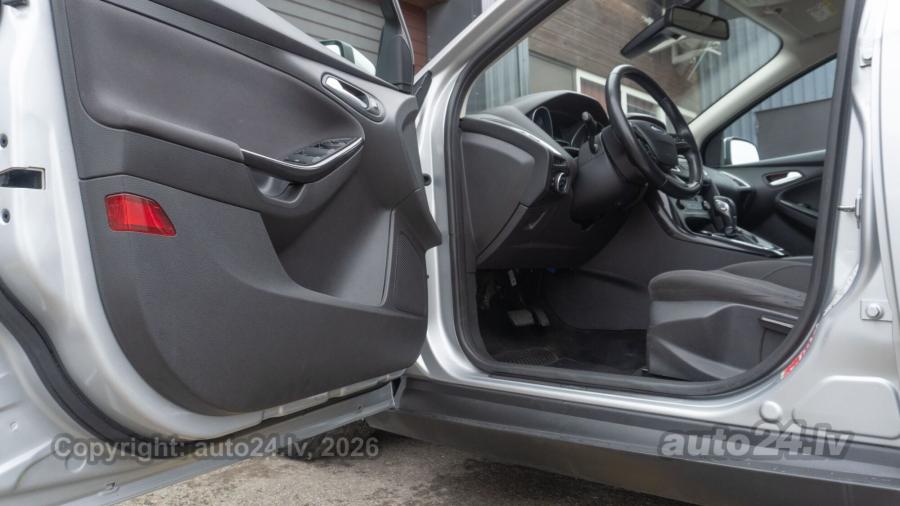 Grey Ford Focus 2016 in Tallinn, with an engine capacity of 1.50 L and mileage of 229 thousand km for 6900 €, photo 9 on AUTOMOTO.COM.LV