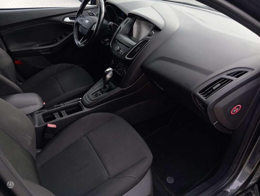Pelēks Ford Focus 2016 Tauragė, ar dzinēja tilpumu 1.50 L un nobraukumu 276 tūkst. km par 4200 €, foto 10 vietnē AUTOMOTO.COM.LV