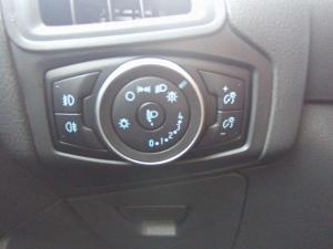 Pelēks Ford Focus 2016 Tauragė, ar dzinēja tilpumu 1.50 L un nobraukumu 276 tūkst. km par 4200 €, foto 15 vietnē AUTOMOTO.COM.LV