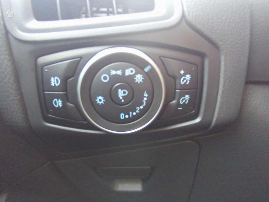 Pelēks Ford Focus 2016 Tauragė, ar dzinēja tilpumu 1.50 L un nobraukumu 276 tūkst. km par 4200 €, foto 15 vietnē AUTOMOTO.COM.LV