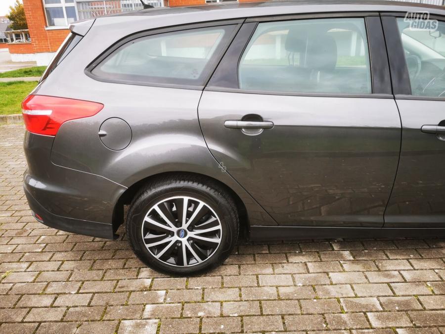 Grey Ford Focus 2016 in Klaipeda, with an engine capacity of 1.50 L and mileage of 116 thousand km for 4950 €, photo 12 on AUTOMOTO.COM.LV