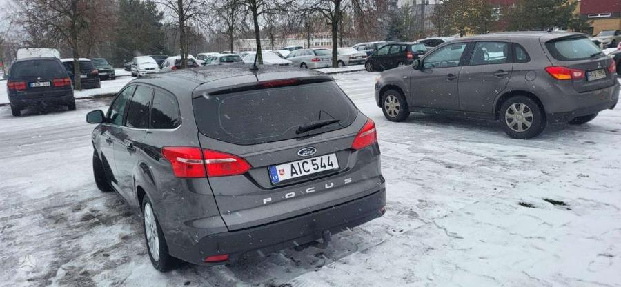 Grey Ford Focus 2017 in Vilnius, with an engine capacity of 1.50 L and mileage of 294 thousand km for 6200 €, photo 24 on AUTOMOTO.COM.LV