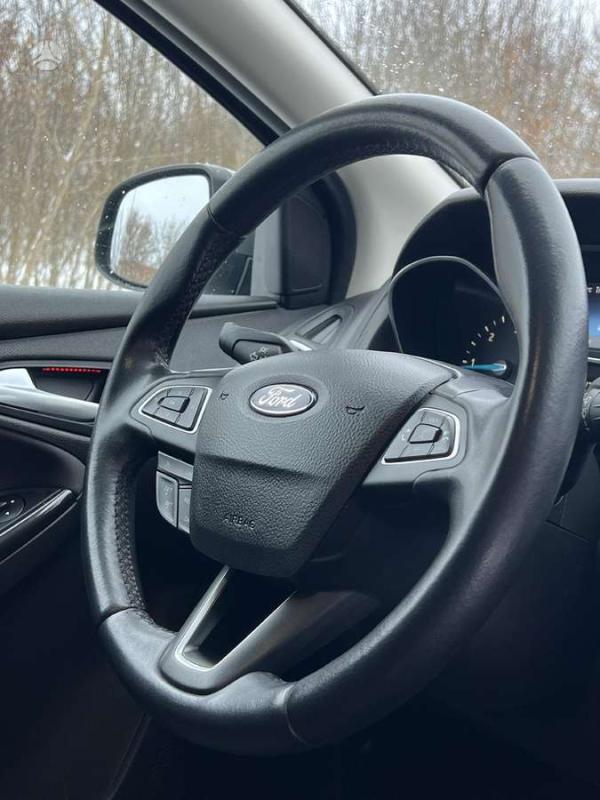 Grey Ford Focus 2017 in Vilnius, with an engine capacity of 1.50 L and mileage of 295 thousand km for 7000 €, photo 9 on AUTOMOTO.COM.LV