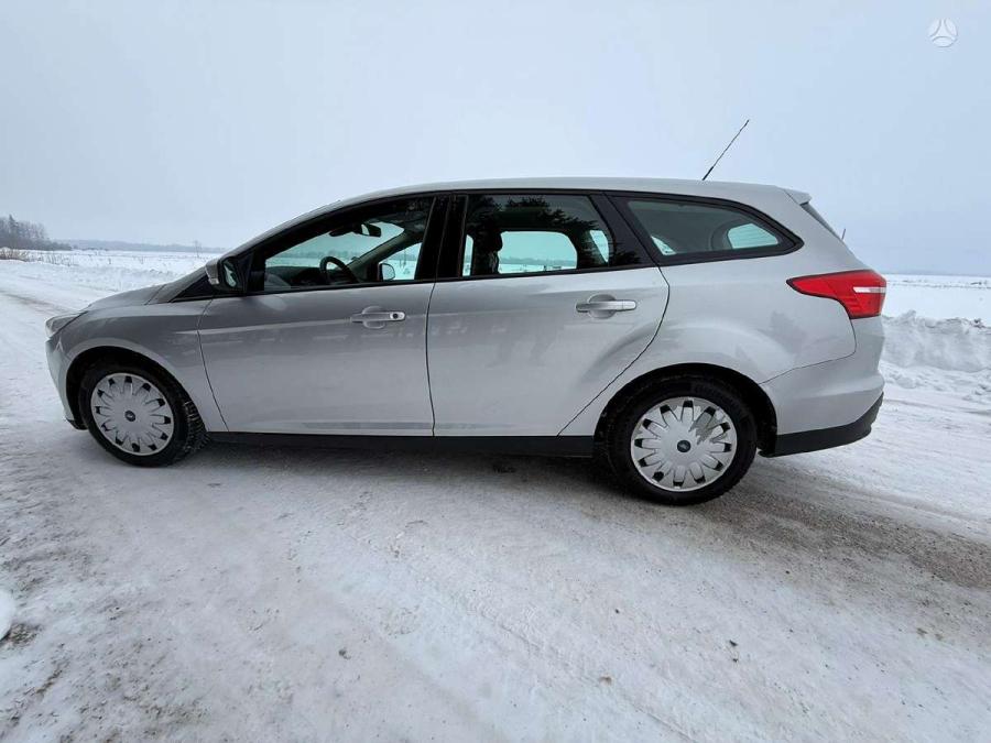 Pelēks Ford Focus 2017 Raseiniai, ar dzinēja tilpumu 1.50 L un nobraukumu 312 tūkst. km par 4350 €, foto 4 vietnē AUTOMOTO.COM.LV